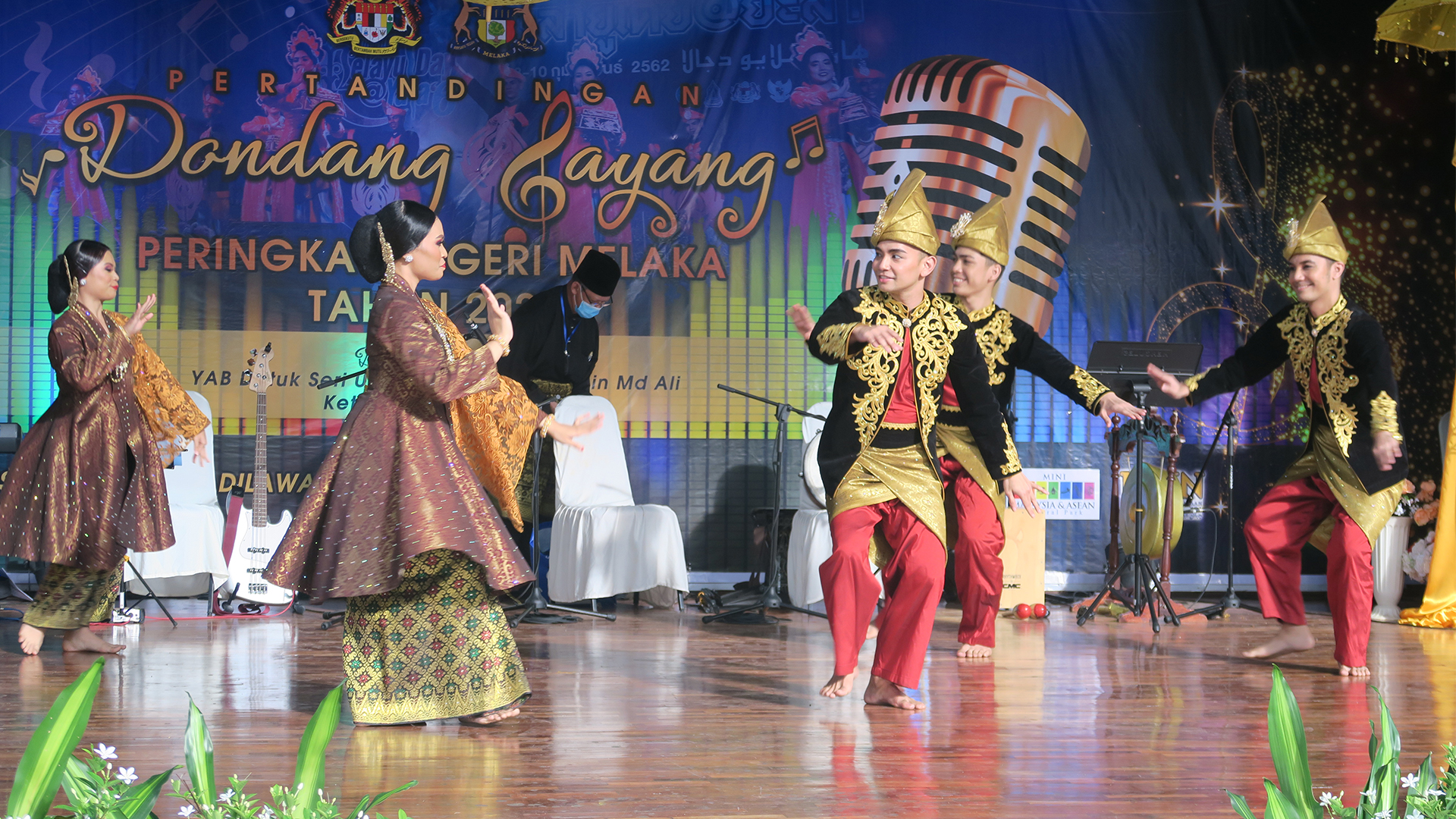 Perkenal bakat baharu dondang sayang dalam acara rasmi Melaka