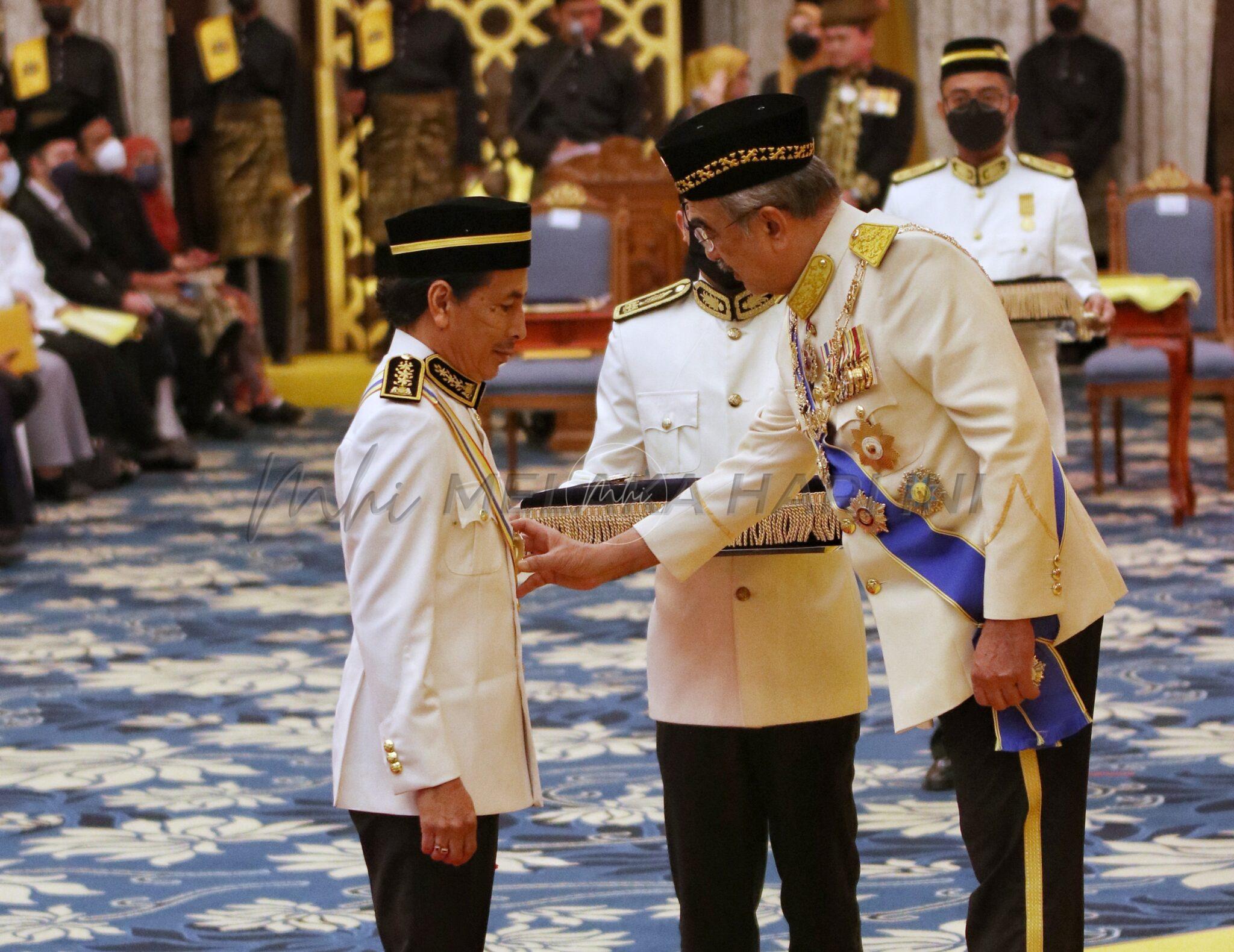 Amy Search kini bergelar Datuk