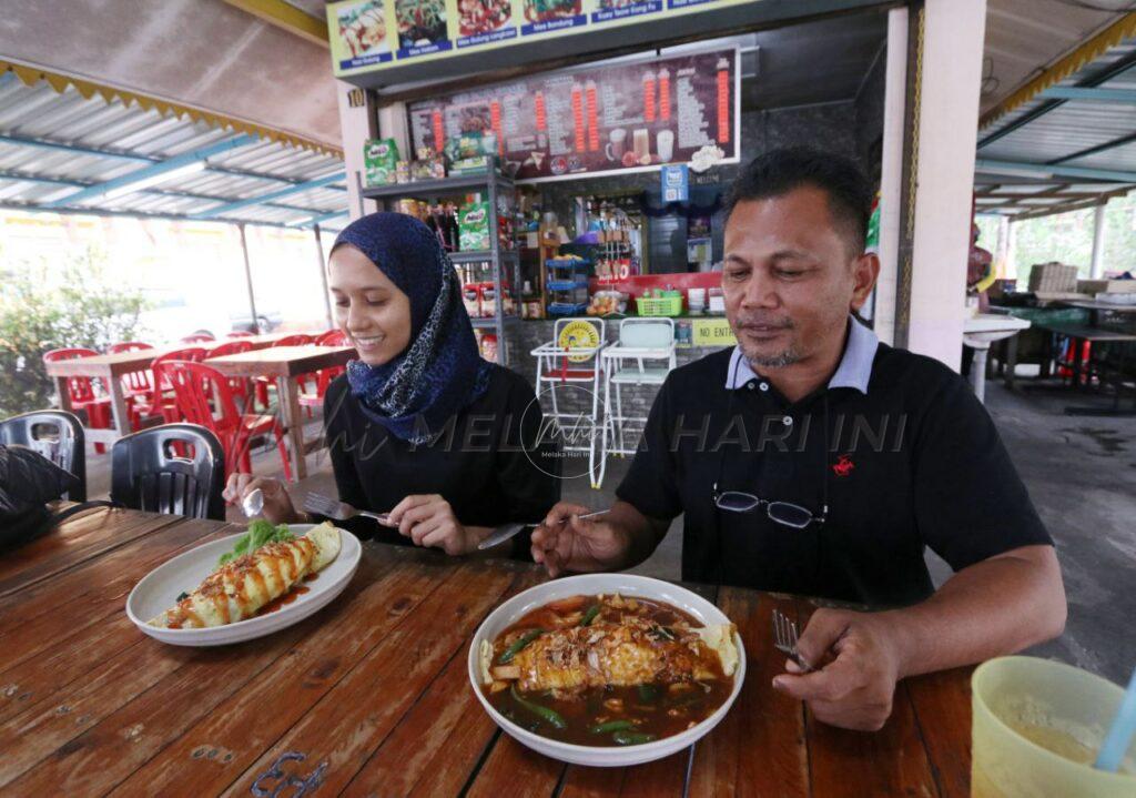 Nasi atau mi gulung kekal rasa sejak 15 tahun