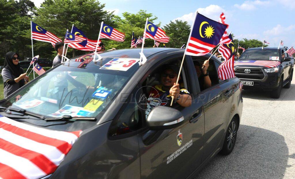 Konvoi Kembara Merdeka Jalur Gemilang di Melaka tempuh jarak 122.5 kilometer